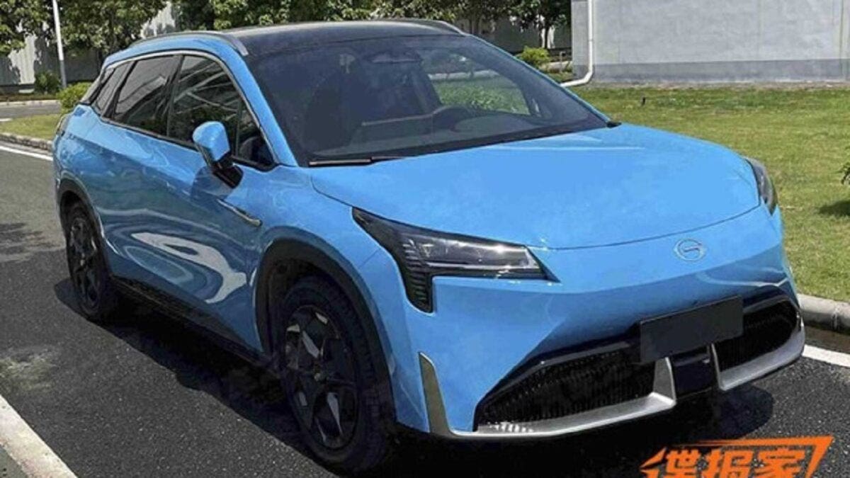 GAC: SUV elettrico da mille km di autonomia - MotorisuMotori.it