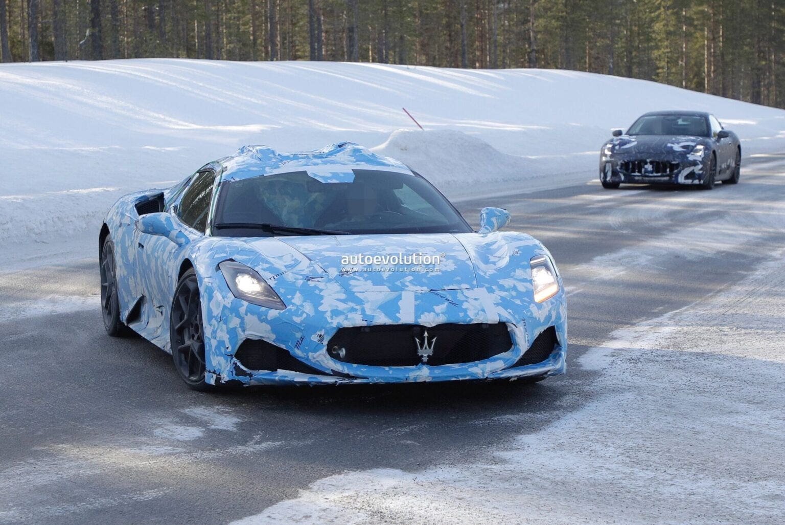 Maserati MC20 Cabrio: avvistata durante i test sulla neve [FOTO SPIA ...