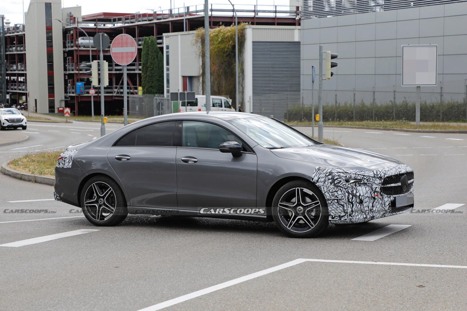 Mercedes-Benz CLA 2023: spiate variante berlina e station wagon [FOTO] - MotorisuMotori.it