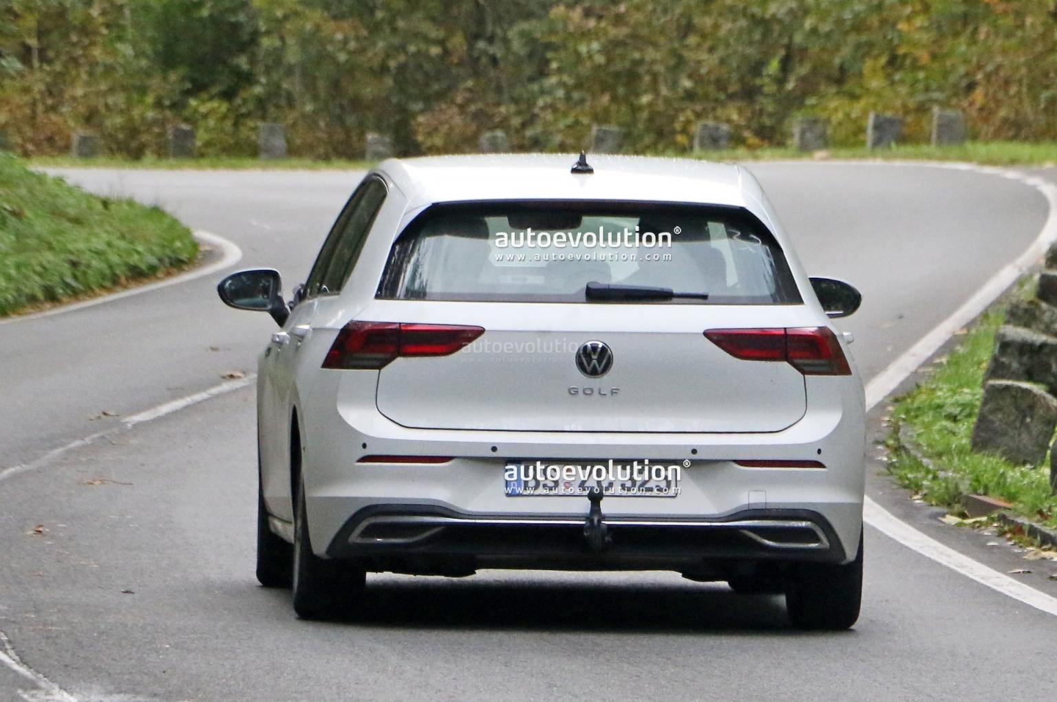 Volkswagen Golf 8 2024: nuove foto spia su strade pubbliche ...