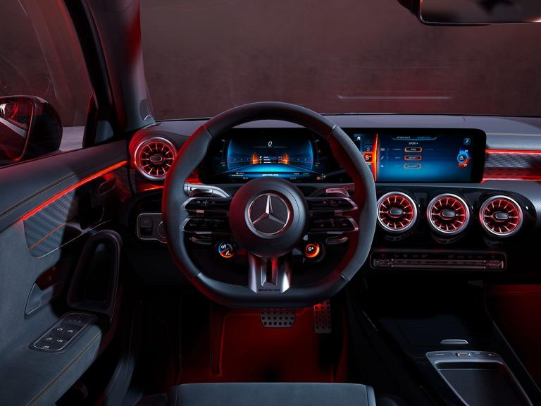 La Mercedes-AMG Classe A 2023 si presenta con novità frugali ...