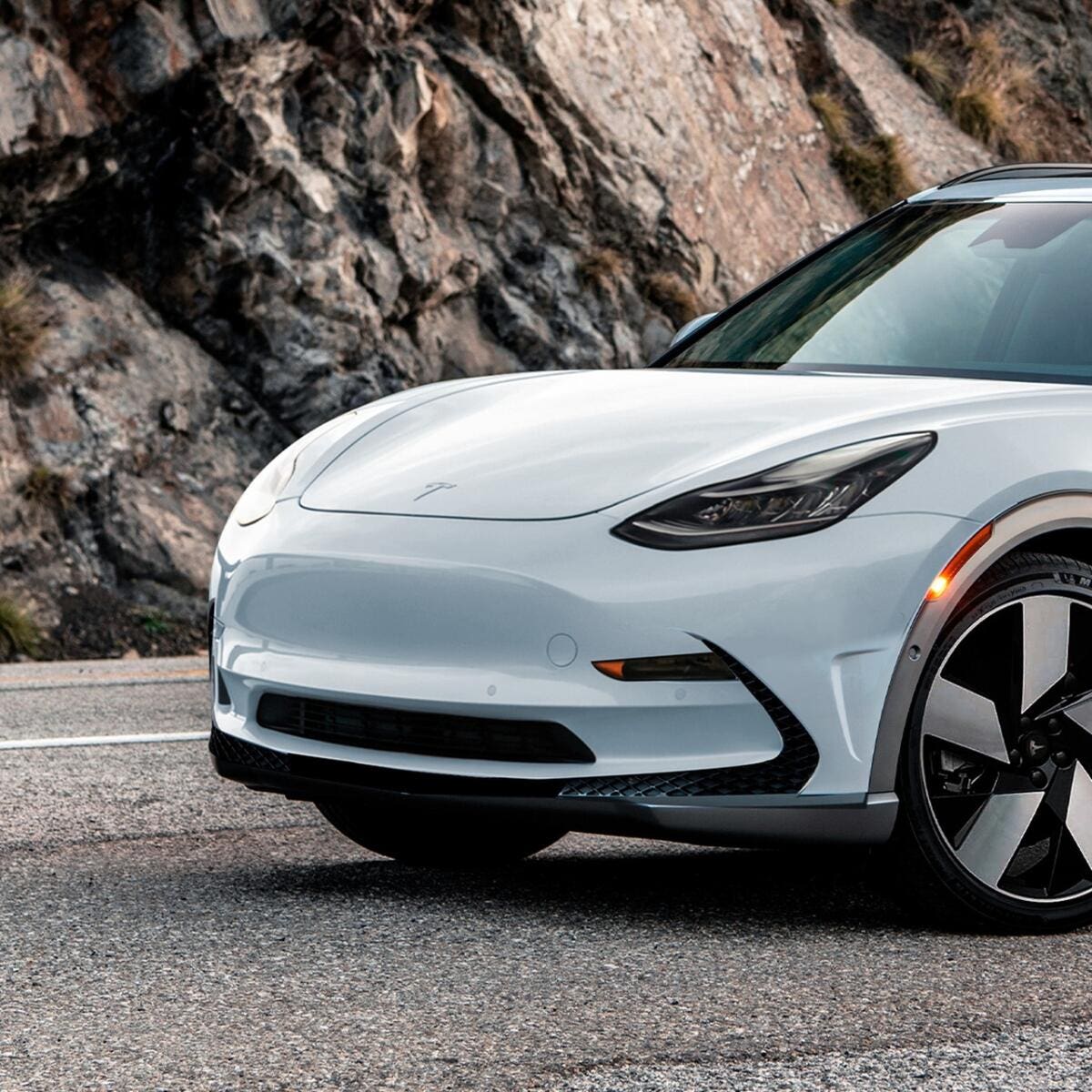 Tesla Model 2: sarà questo il suo aspetto? - MotorisuMotori.it