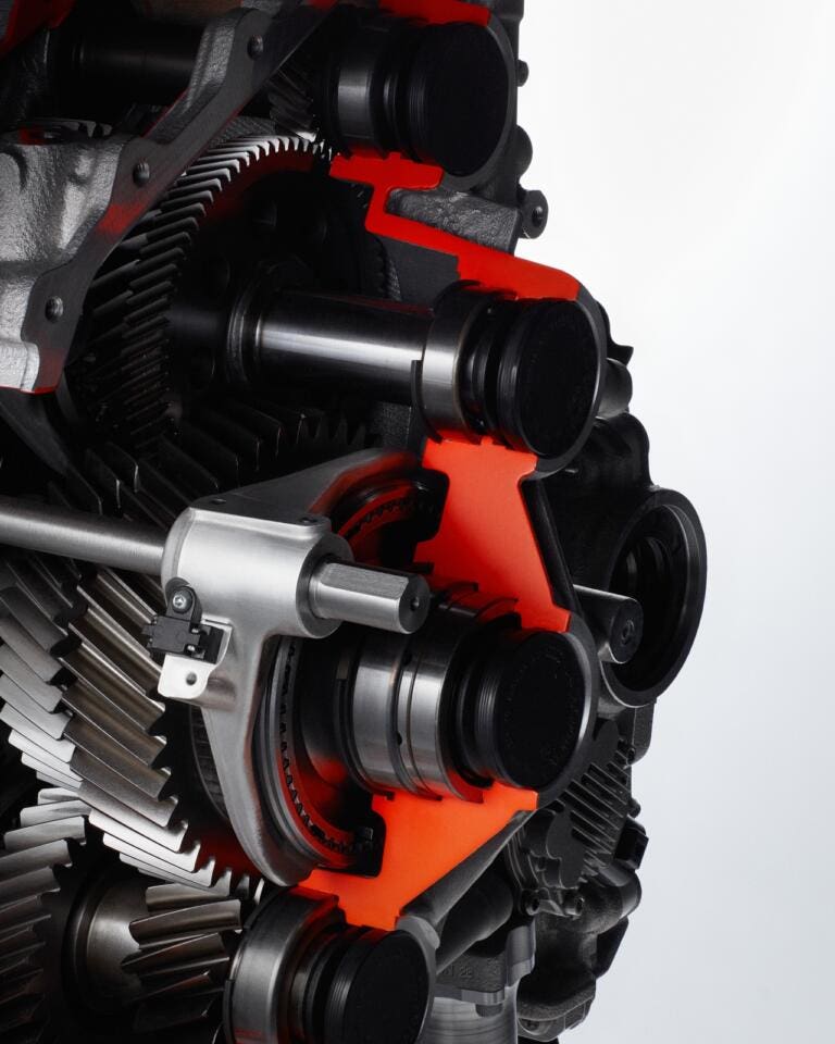 Lamborghini LB744: svelate le prime informazioni sulla supercar ibrida ...