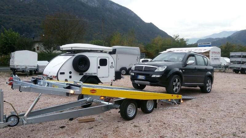 Rimorchio auto: quali sono le normative vigenti e le sanzioni ...