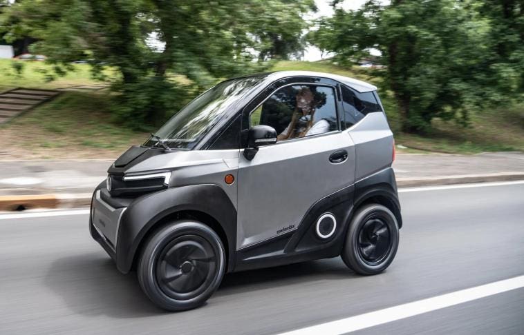 Silence S04: la microcar con batterie removibili e linee futuristiche ...