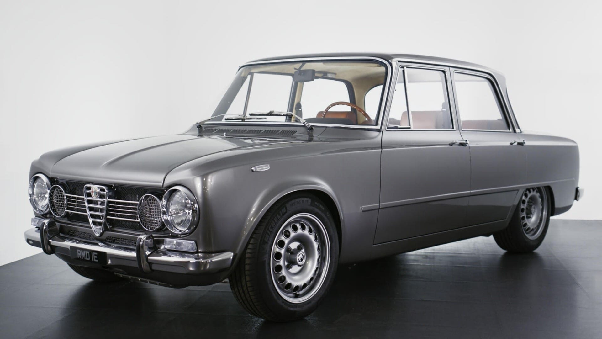 Alfa Romeo Giulia Super: il classico che rinasce e supera ogni limite ...