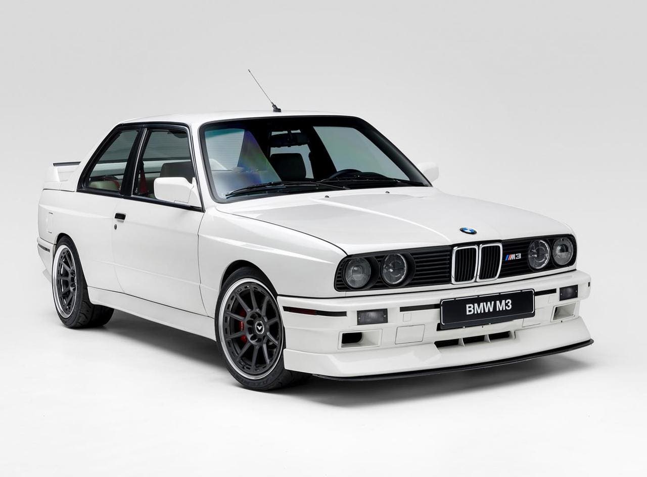 Gunther Werks prepara un restomod della BMW M3 E30 - MotorisuMotori.it