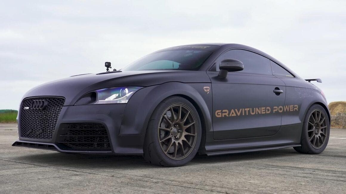 Koenigsegg Agera RST vs Audi TT vs Porsche 911 Turbo S: chi vince la ...