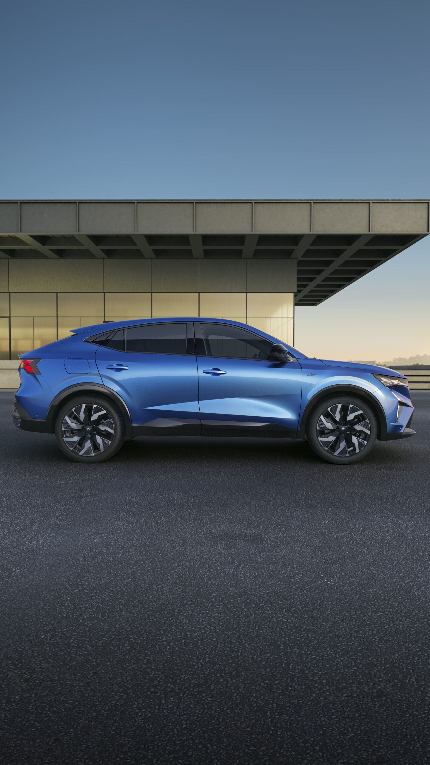 Renault Rafale 2024, tutti i dettagli: esterni, interni, tecnologia ...