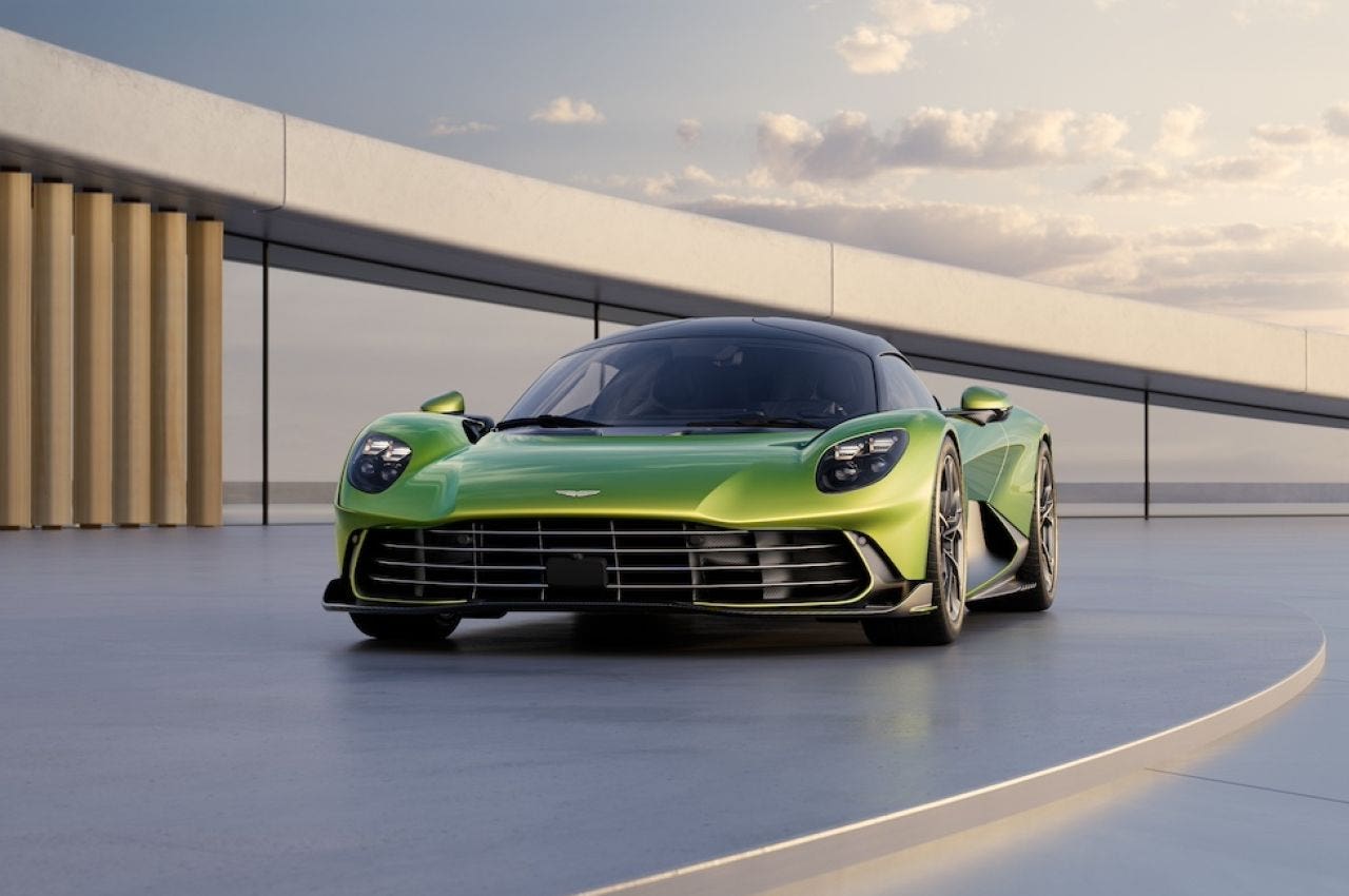 Aston Martin Valhalla, dopo 3 anni c'è una data per le consegne dell ...