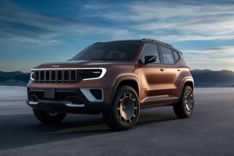 Jeep Renegade, le grandi novità della nuova generazione al debutto nel 2027 - MotorisuMotori.it