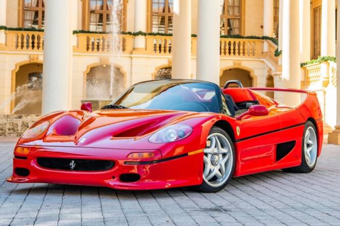 Ferrari F50, l’ultima supercar analogica compie 30 anni - MotorisuMotori.it