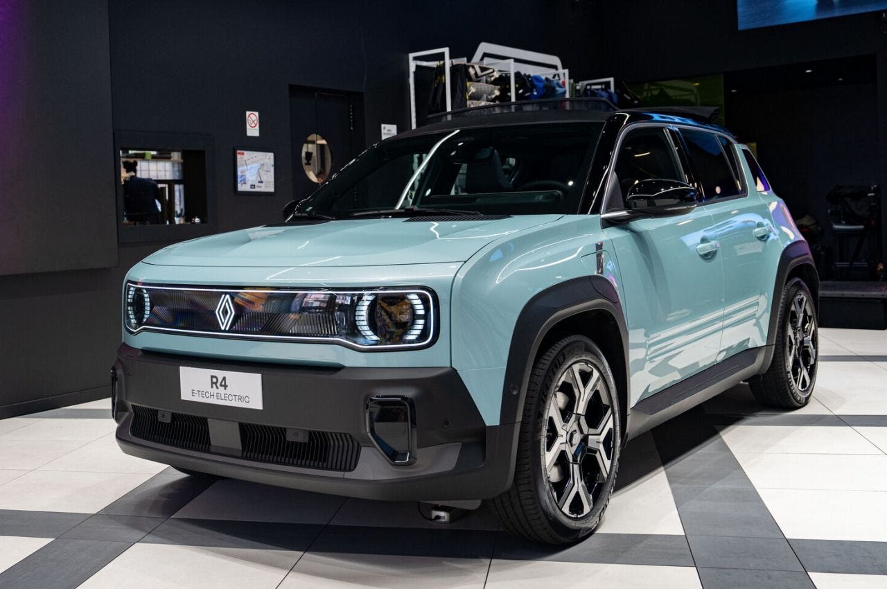 Renault 4 E-Tech, aprono gli ordini in Italia per la city car ...