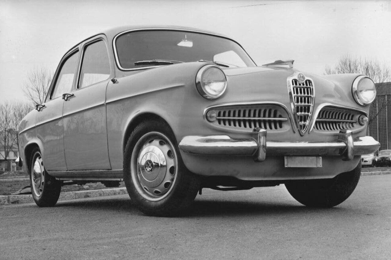 Giulietta Berlina, 70 anni fa l’Alfa Romeo che cambiò la storia dell ...