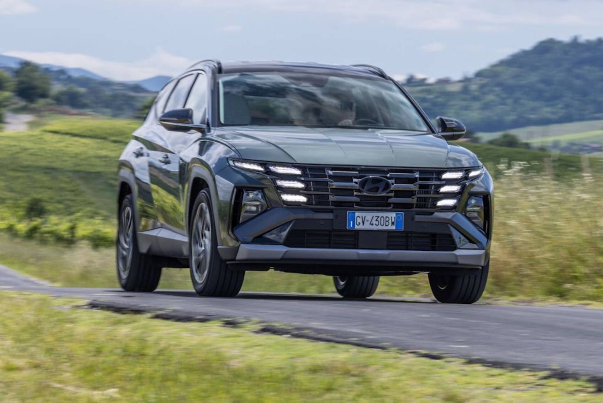 Hyundai Tucson 2025: diffuse le prime immagini ufficiali del nuovo ...