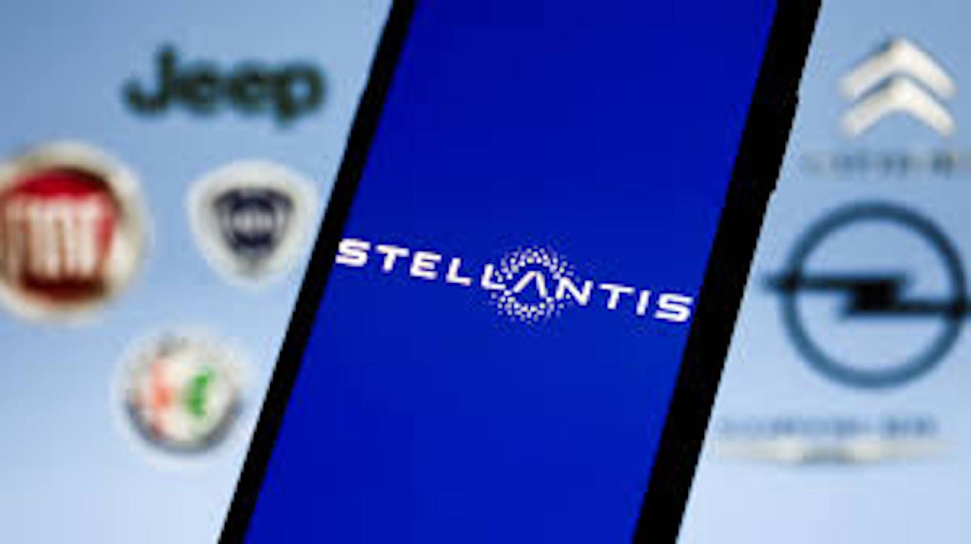Stellantis: la sfida per il dopo Tavares è tra Antonio Filosa e Maxime ...