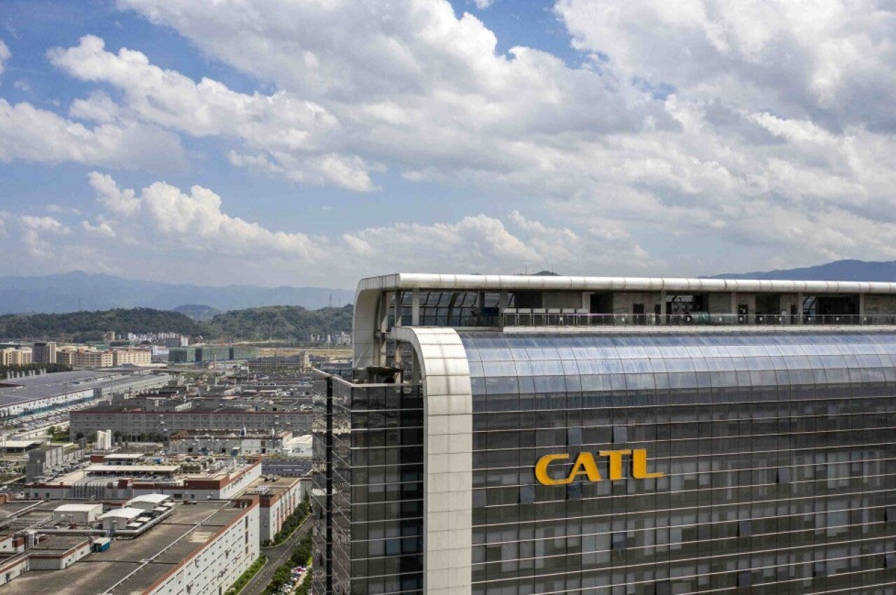 CATL, il colosso delle batterie sulla Cina: "Ambiente malsano e autodistruttivo" - MotorisuMotori.it