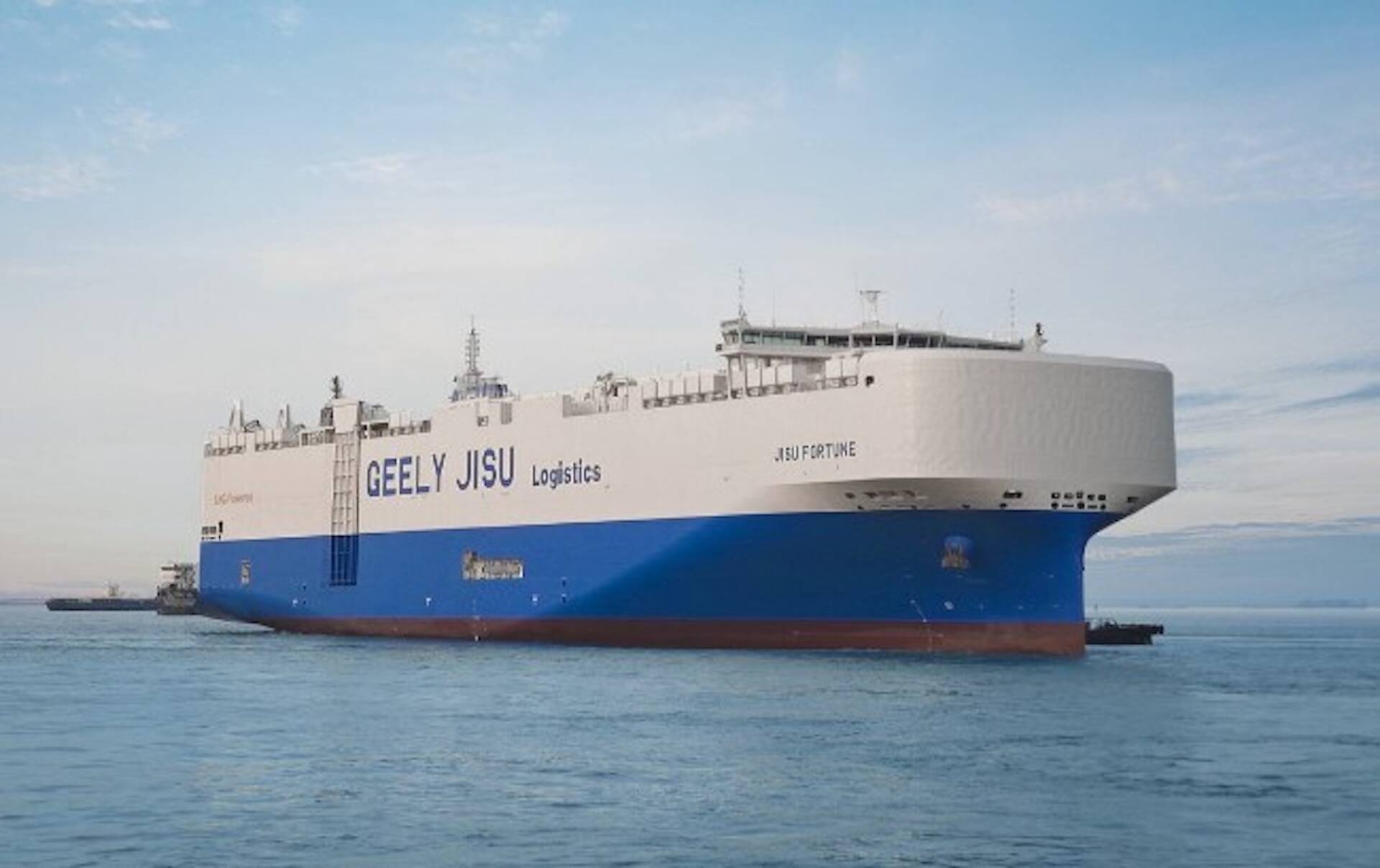 Geely sfida BYD: il colosso cinese invade l’Europa con un’immensa nave ...