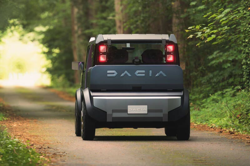 Dacia Evader 2026: la nuova city car che affiancherà la Spring ...