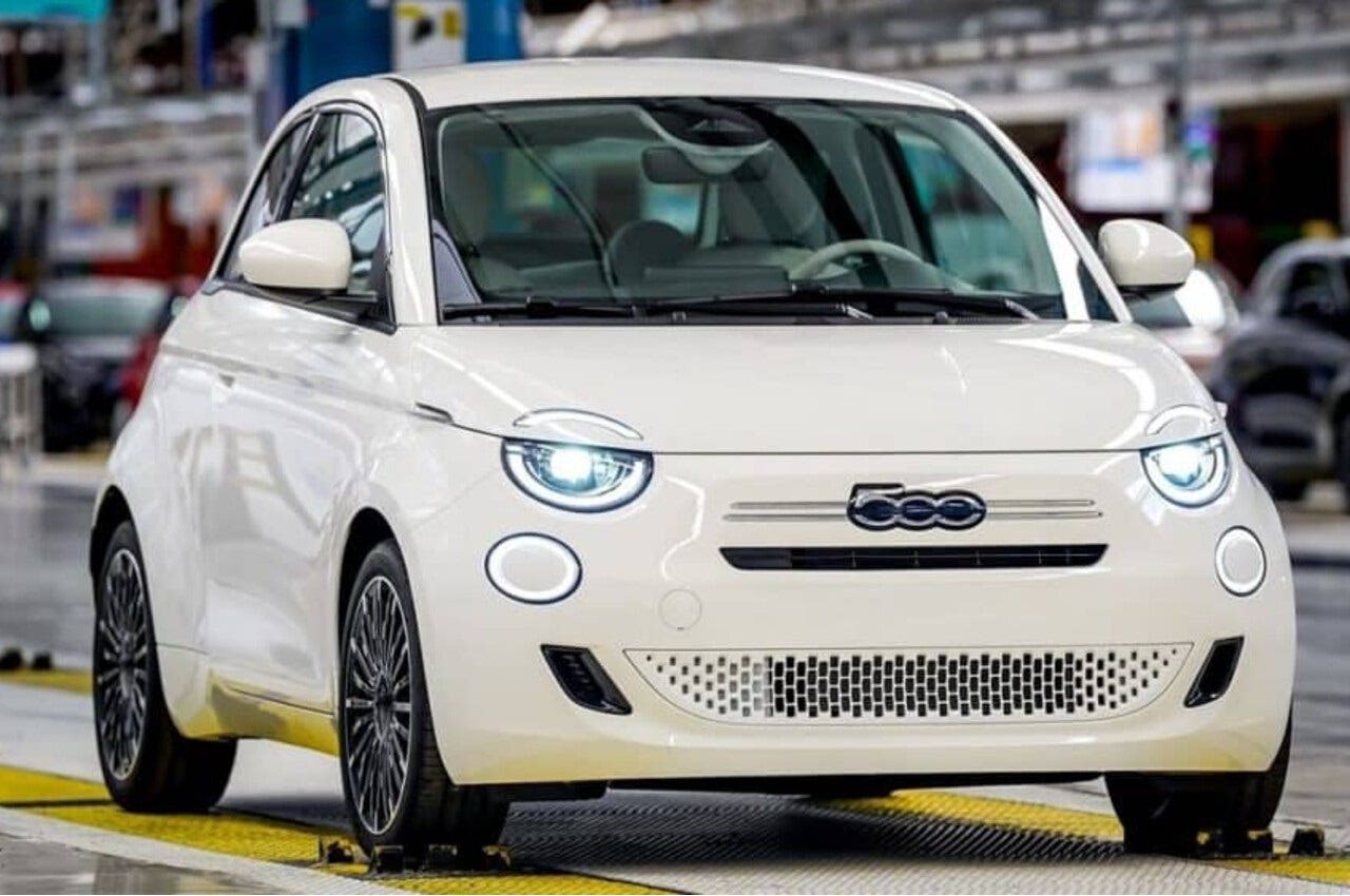 Fiat 500 ibrida, l'auto della rinascita è popolare e a benzina ...