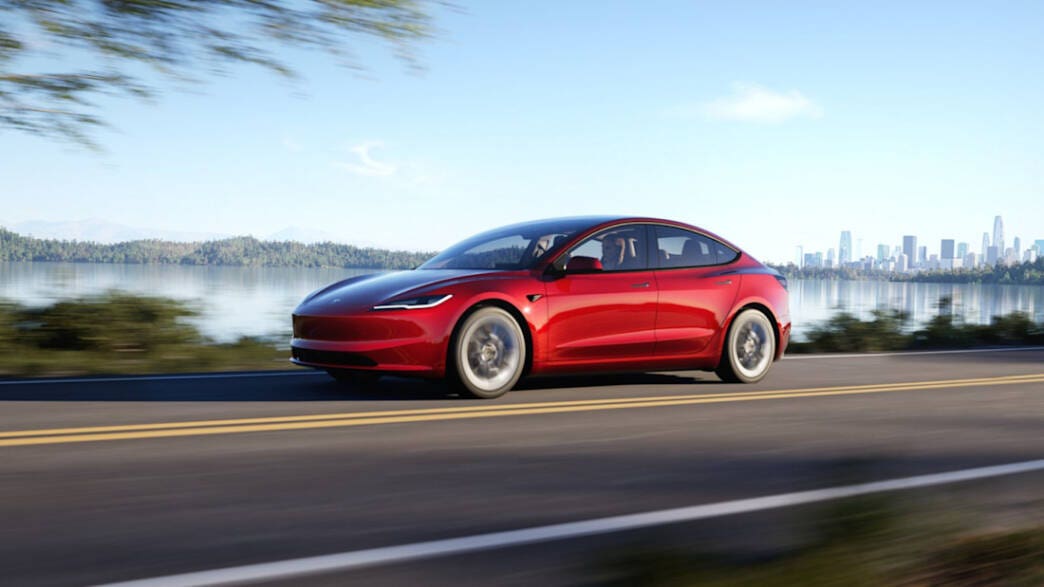 La Tesla Model 3 costa 16.500 euro meno di prima: non una buona notizia ...