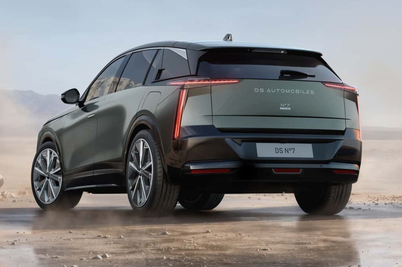 DS N°7 2026, quanto cambia la nuova generazione del SUV - MotorisuMotori.it